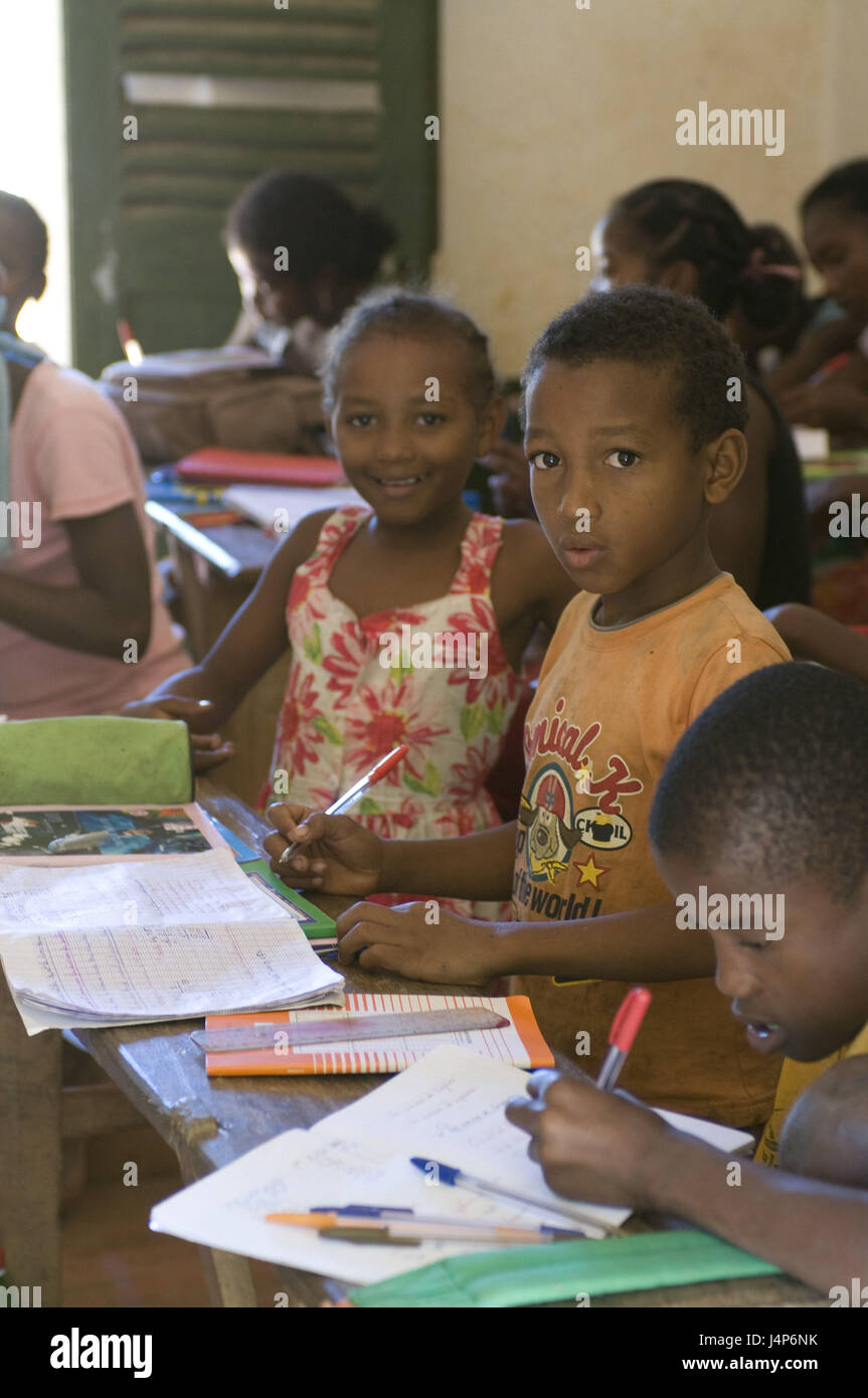 Madagascar, Nosy Iranja, school, children, learn, write, no model ...
