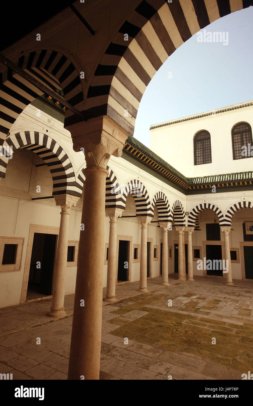 Colonnade of old building hi-res stock photography and images - Alamy