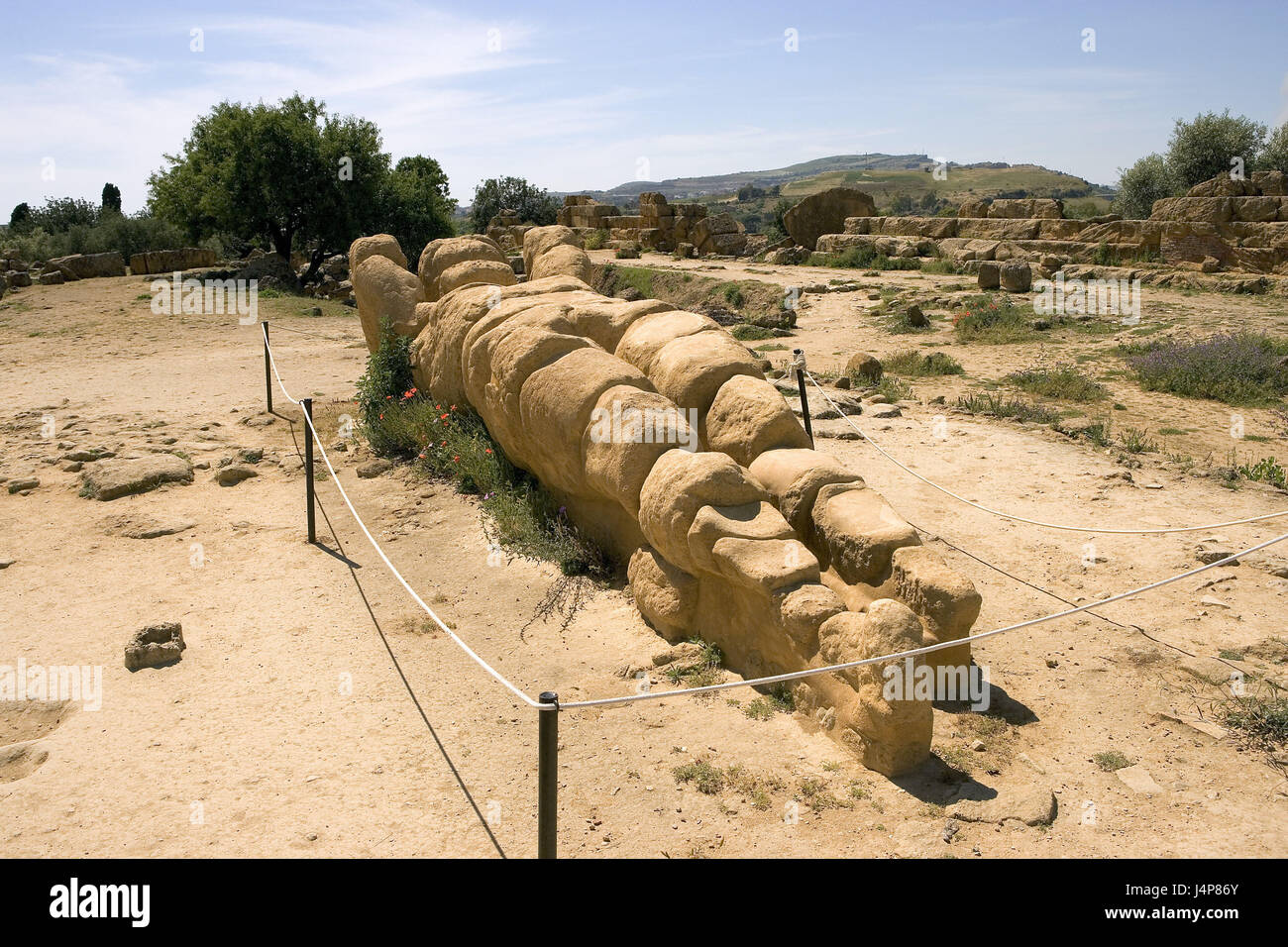 Italy, island Sicily, Agrigento, Acropolis, Zeus's temple, ruins ...