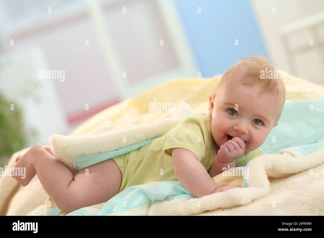 Baby, 5 months, abdominal position, scroll, model released, people ...