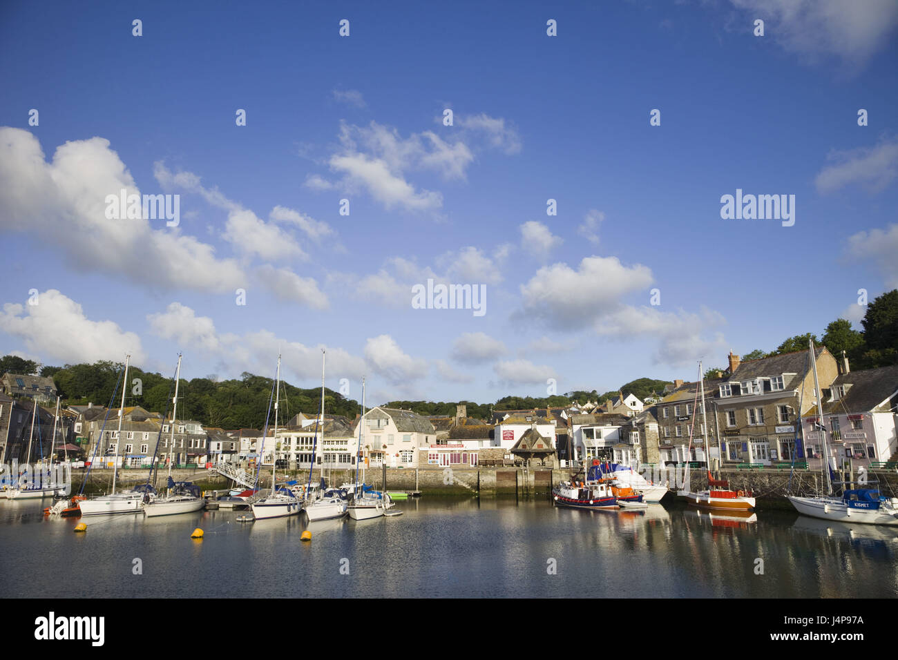 Great Britain, England, Cornwall, Padstow, town view, harbour, boots ...