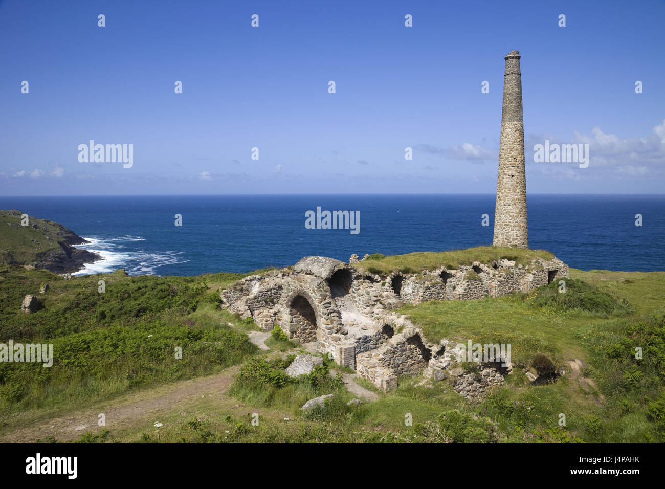 Great Britain, England, Cornwall, Botallack mine, chimney Stock Photo ...