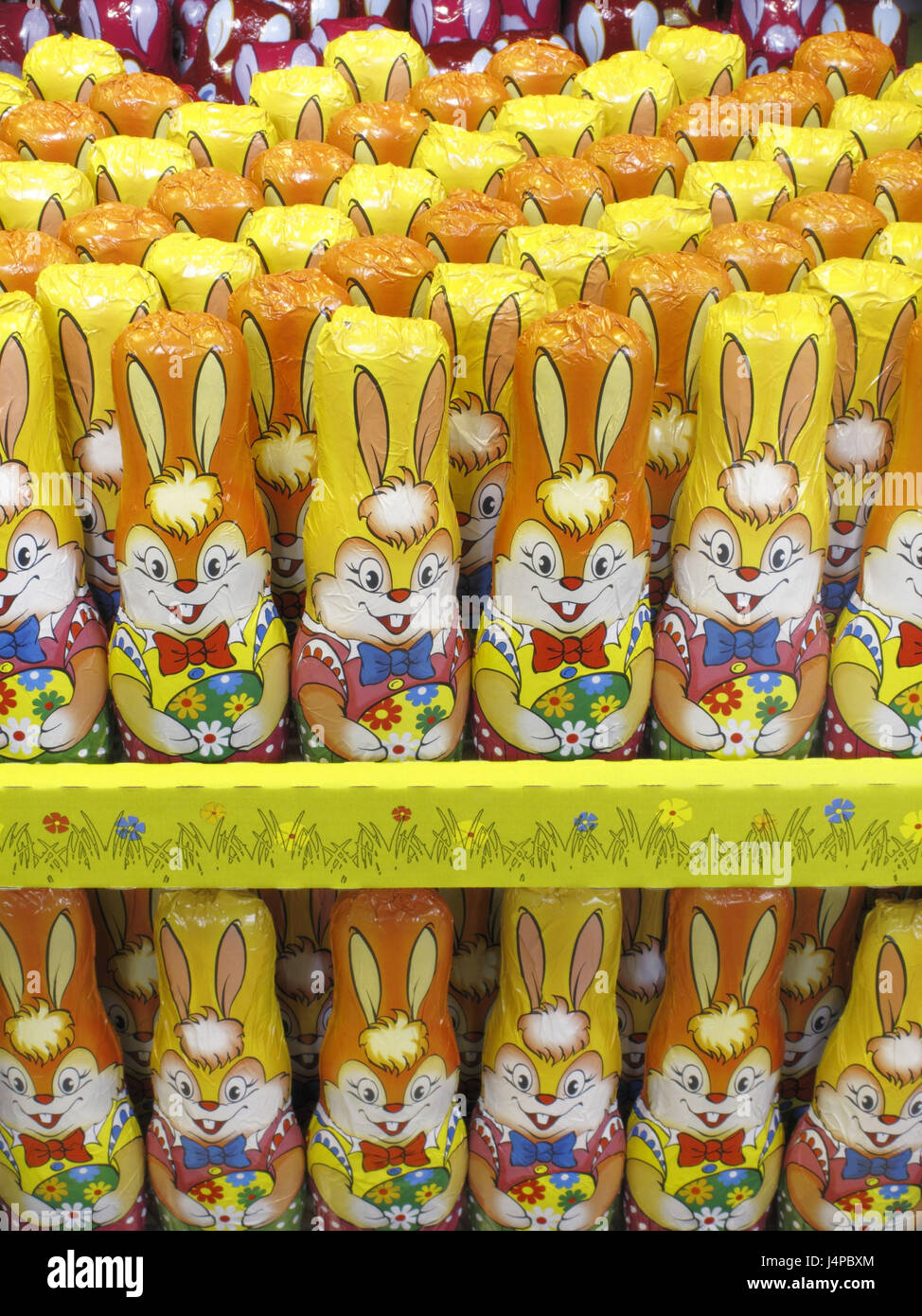 Chocolate bunnies hi-res stock photography and images - Alamy