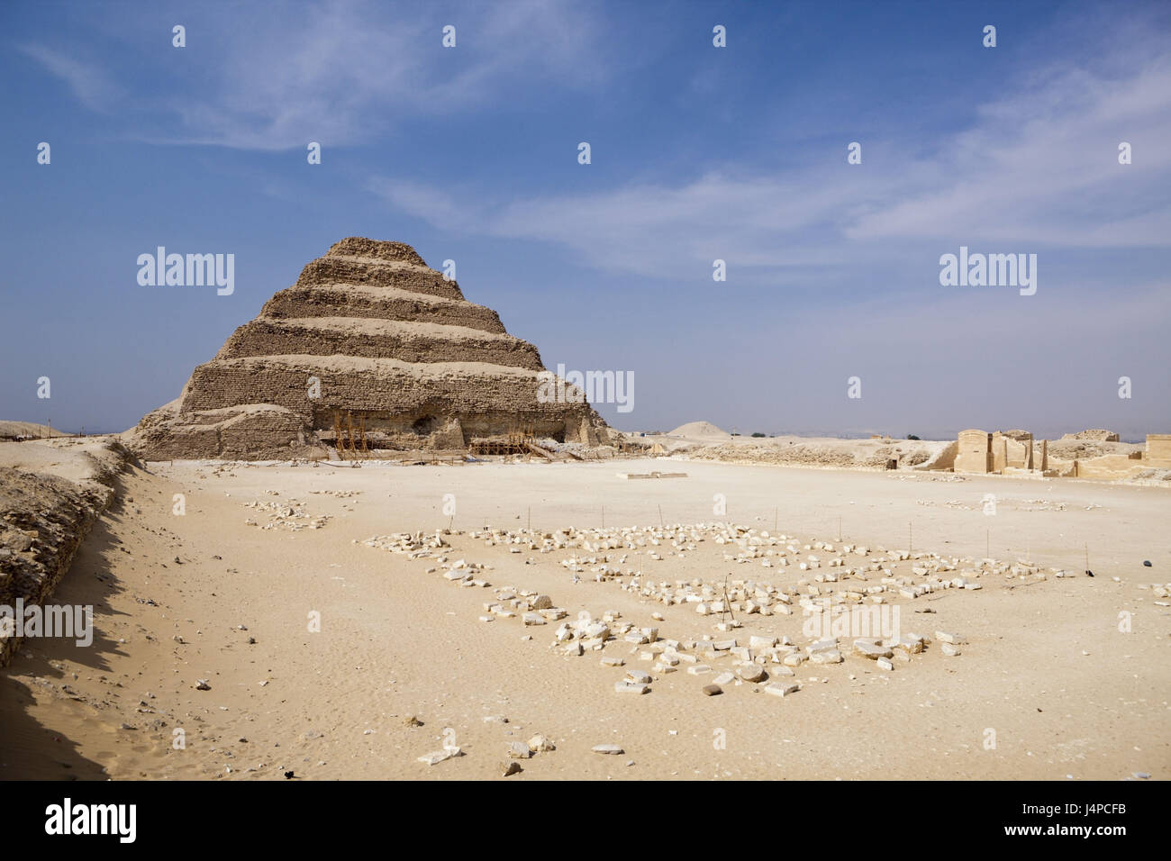 Egypt sakkara pyramid hi-res stock photography and images - Alamy