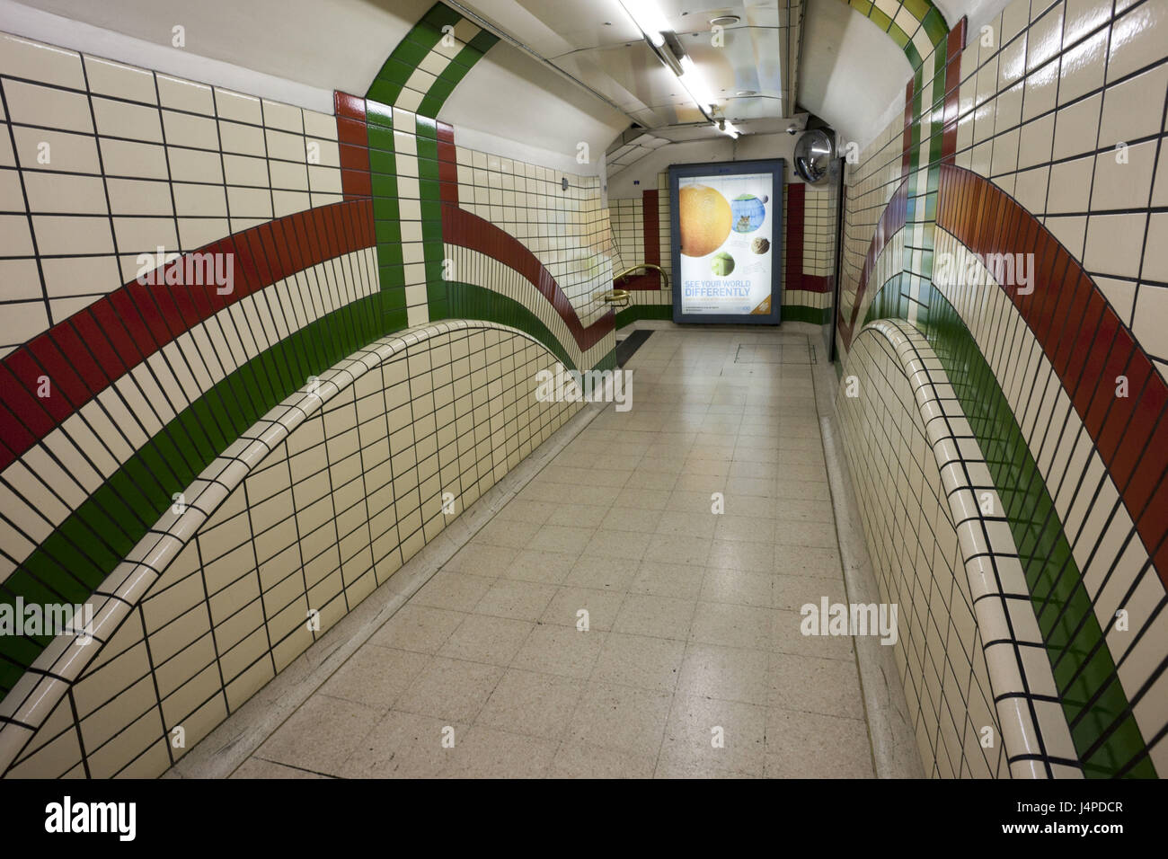 Great Britain, England, London, underground station, passage Stock ...