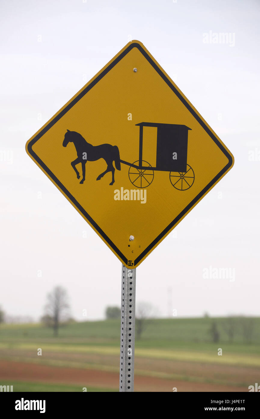 Amish road sign hi-res stock photography and images - Alamy