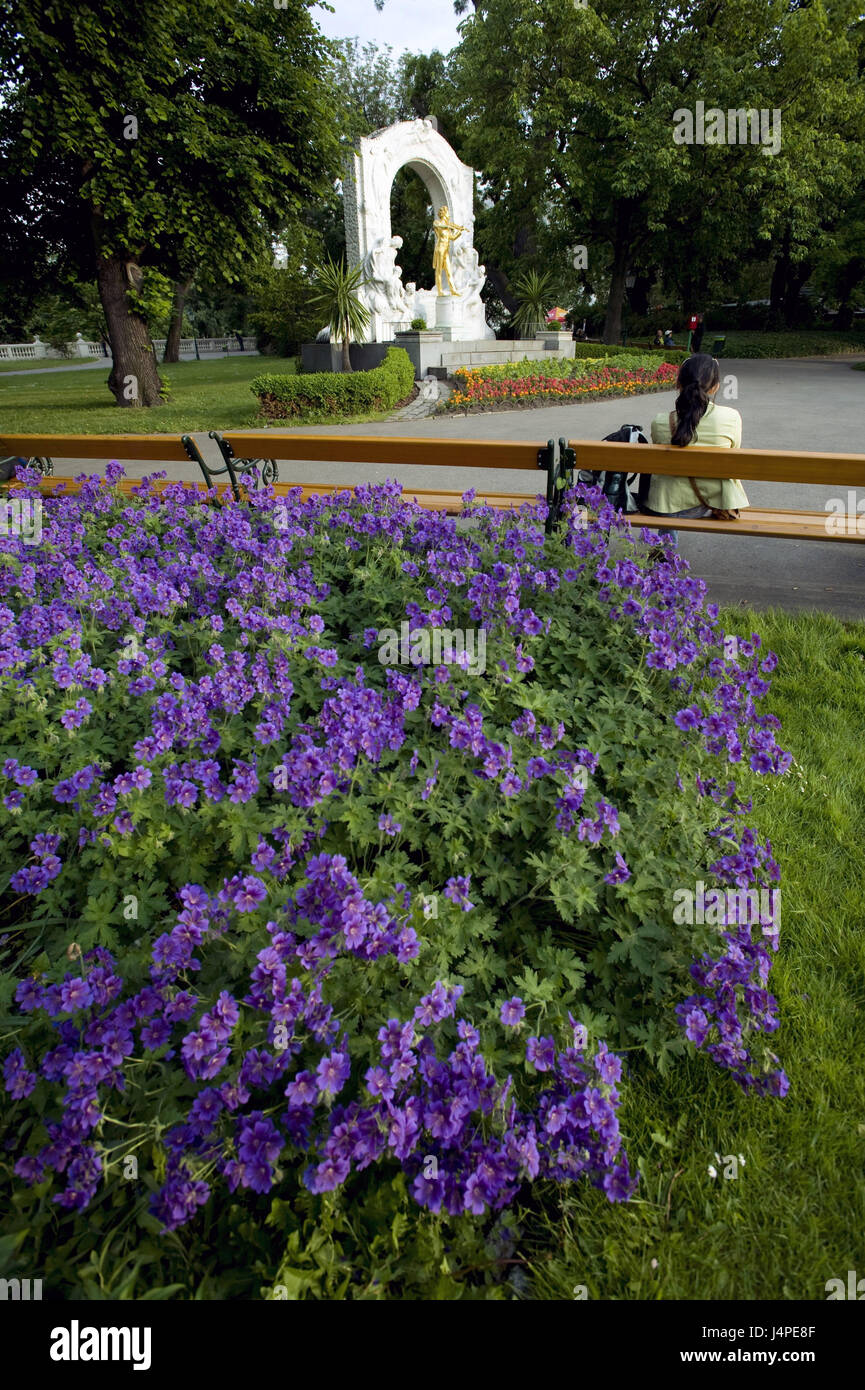 Austria, Vienna, town park, statue, Johann Strauss Stock Photo - Alamy