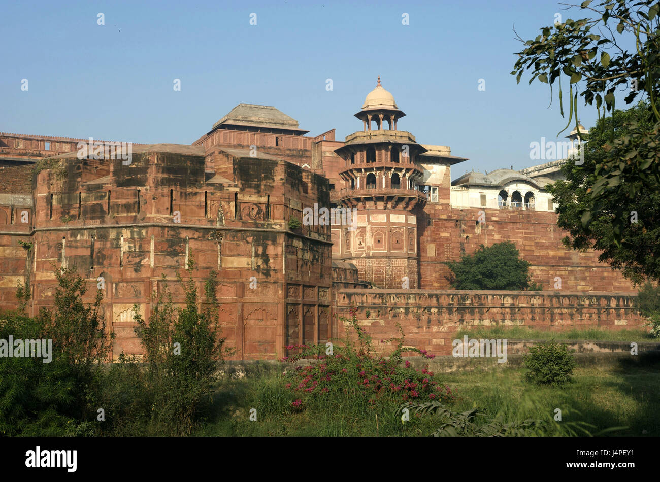 Garden red fort hi-res stock photography and images - Alamy