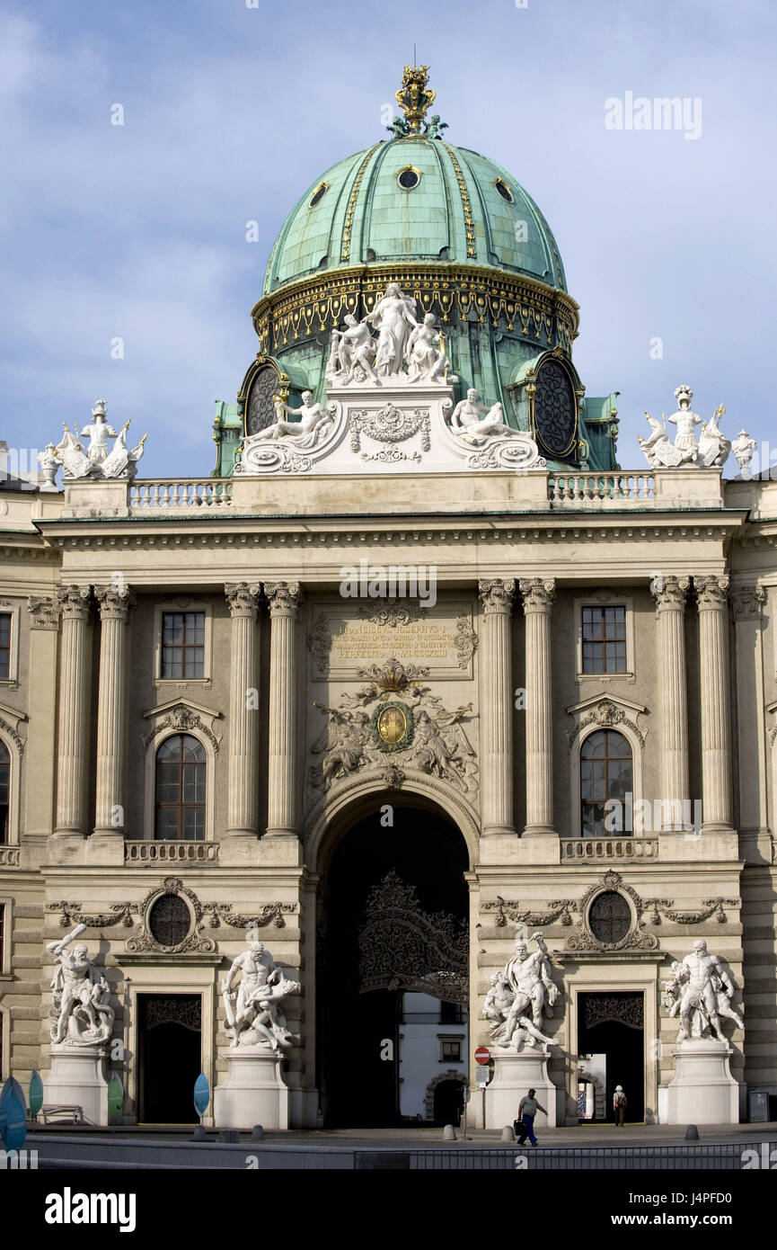 Vienna michaelertrakt hofburg michaelerplatz hi-res stock photography ...