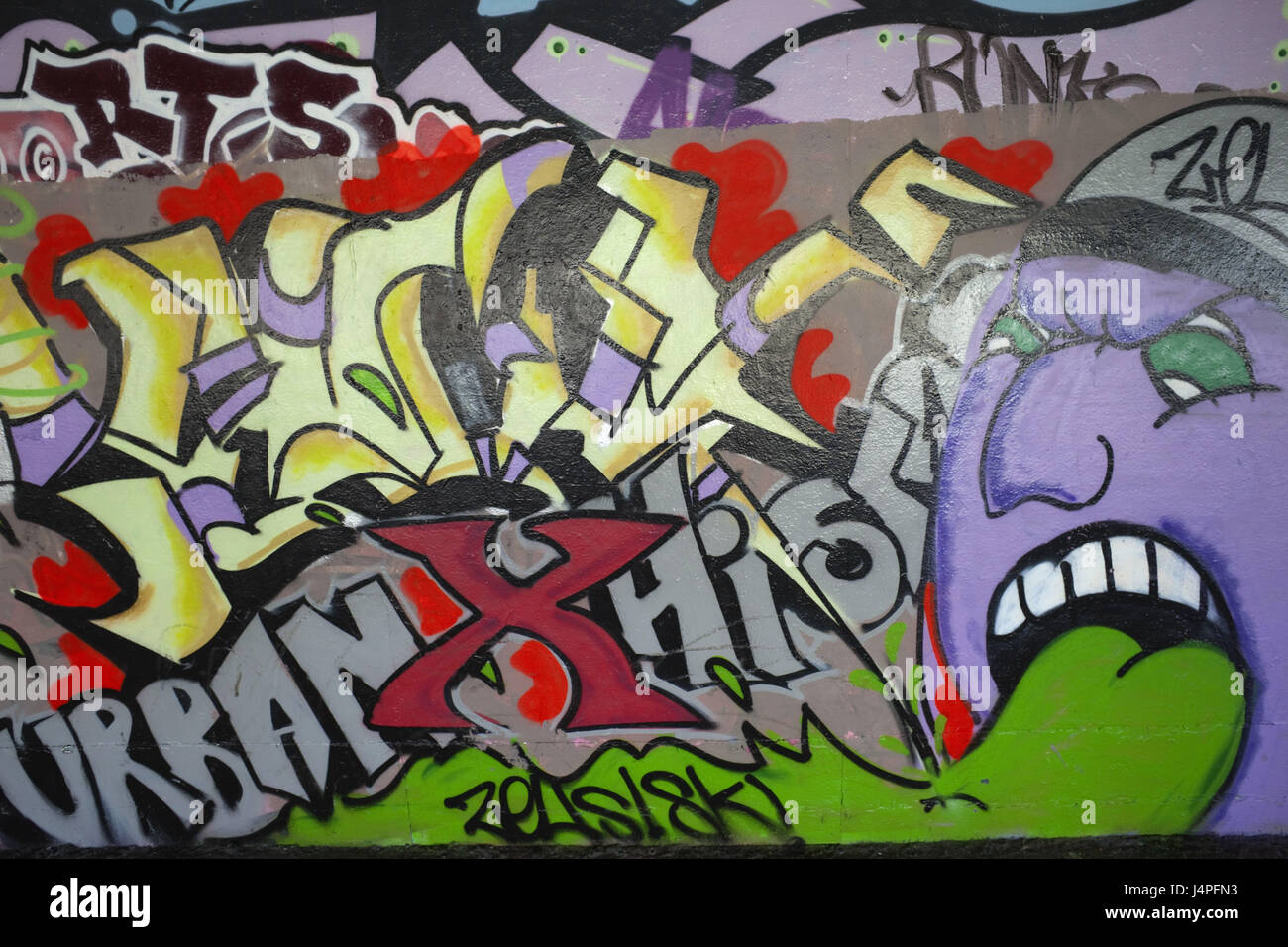 Queen elizabeth graffiti hi-res stock photography and images - Alamy