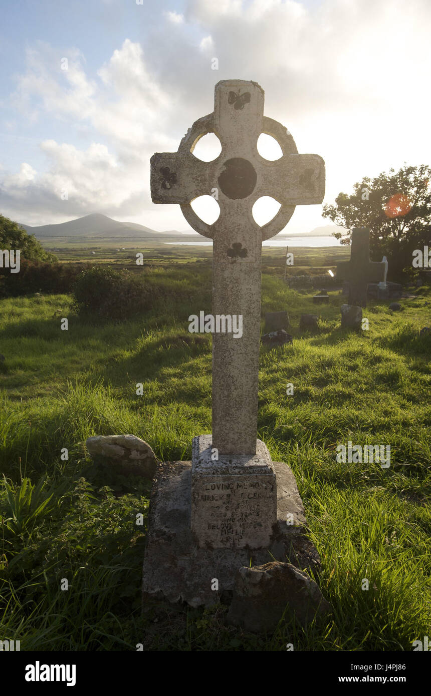 Dingle peninsula cemetery hi-res stock photography and images - Alamy