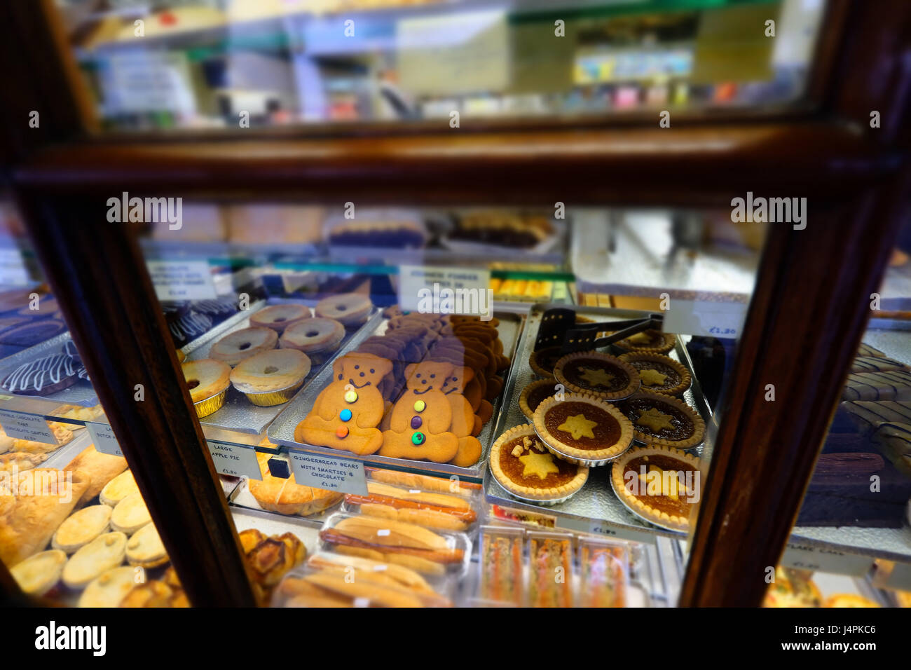 Ginger bread bears in bakers shop window Stock Photo - Alamy
