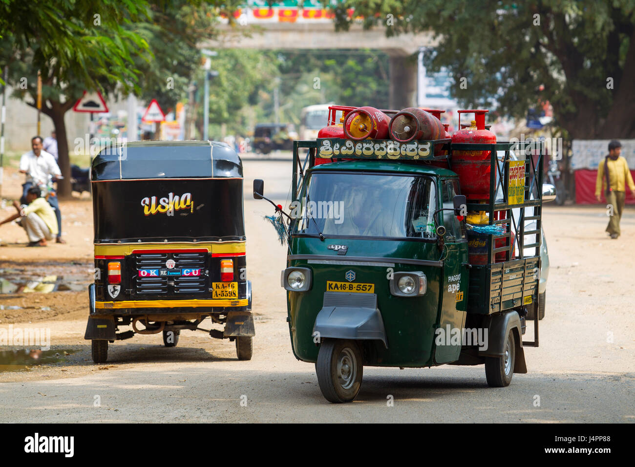 Indian tuk tuks on the streets of Chitradurga town, Karnataka, India ...