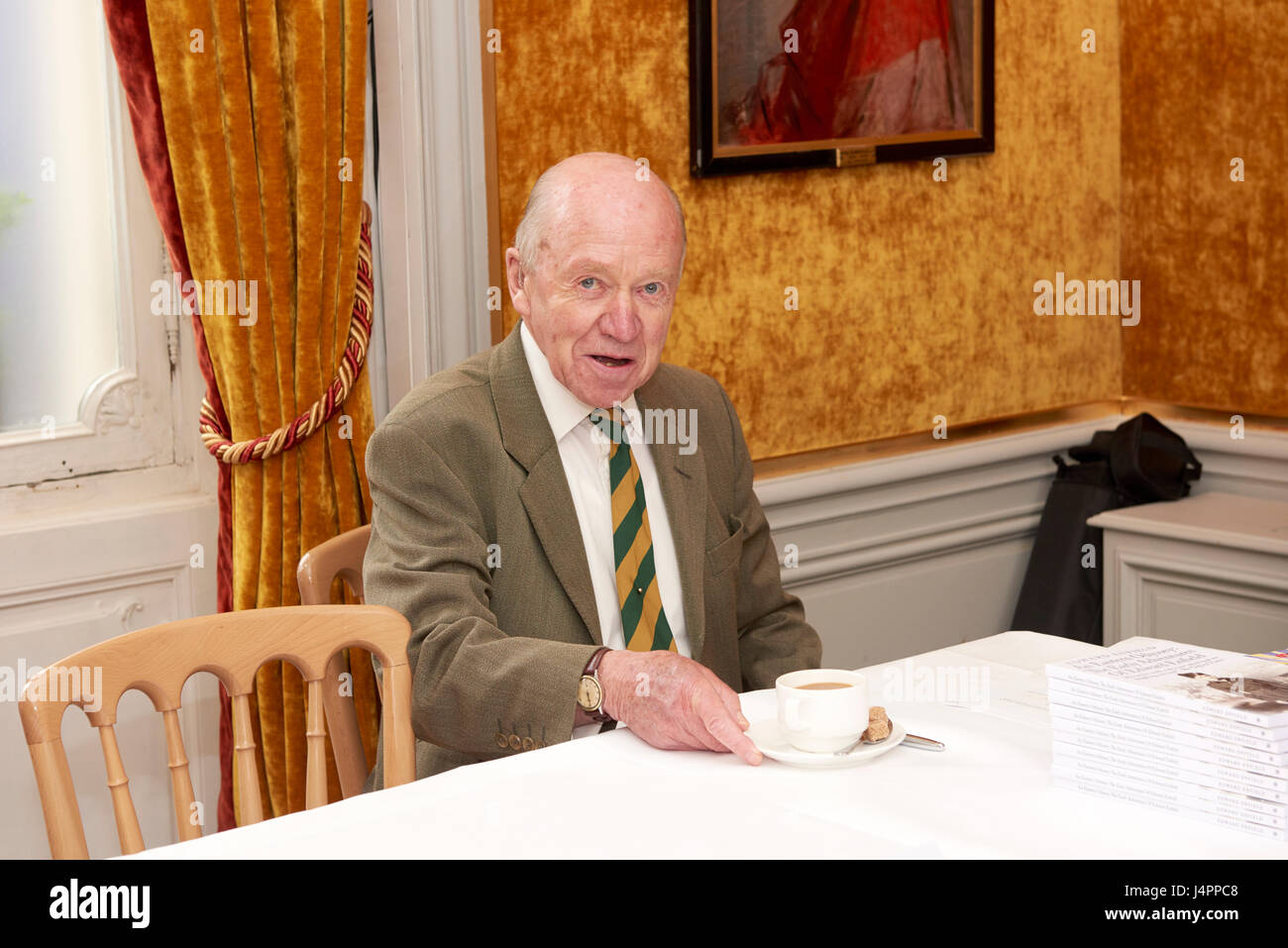 Edward enfield on an eastern odyssey hi-res stock photography and ...