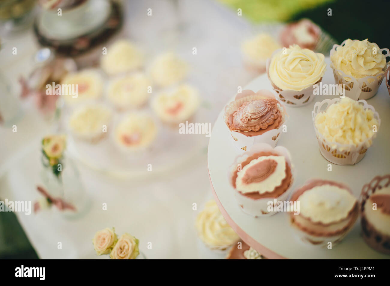 Cupcake table decoration Stock Photo - Alamy