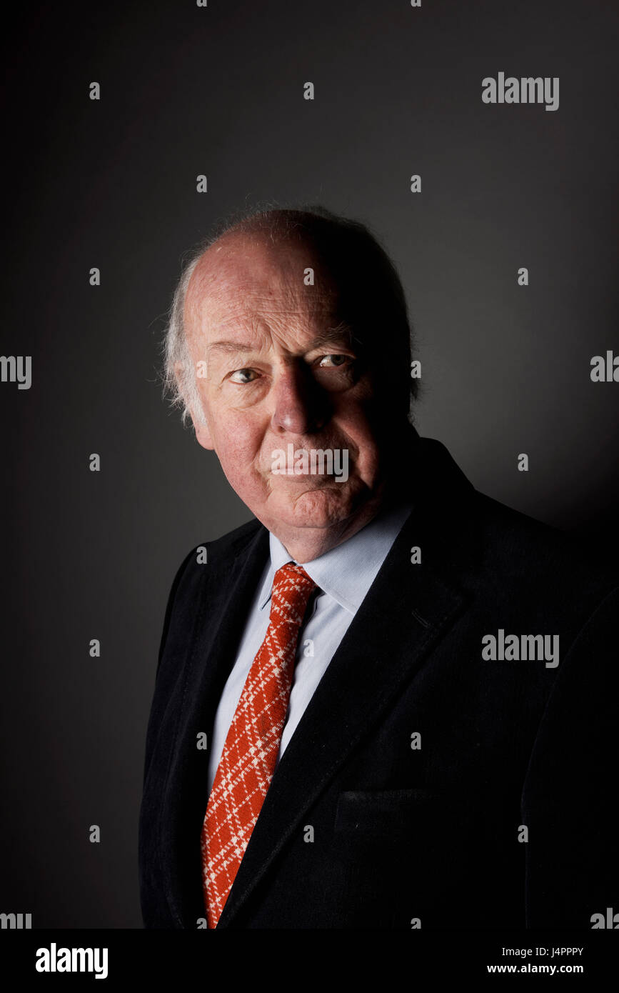 Simon courtauld hi-res stock photography and images - Alamy