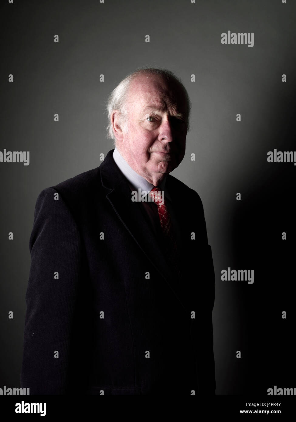 Simon Courtauld at the Oldie literary Lunch 9/5/17 Stock Photo - Alamy