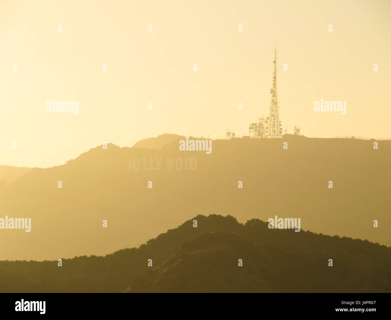 Griffith observatory hollywood sign hi-res stock photography and images ...