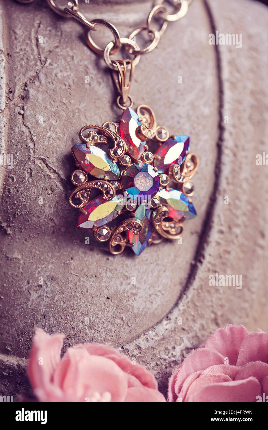 Antique pendant necklace hi-res stock photography and images - Alamy