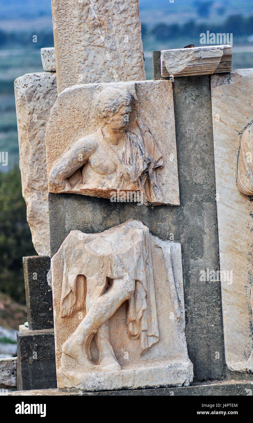 Destroyed ancient statue in Ephesus Stock Photo - Alamy
