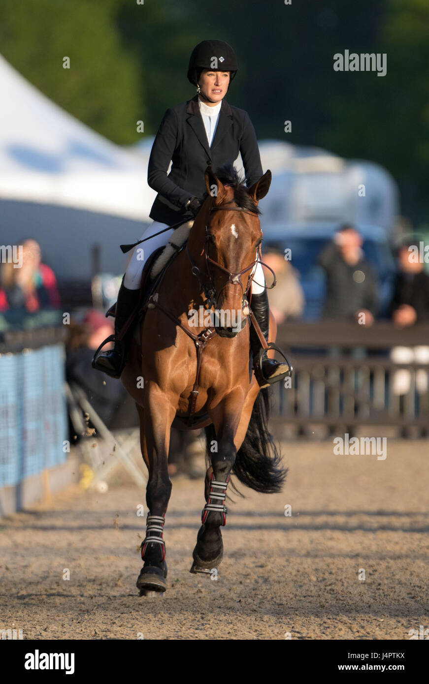 Bruce Springsteen's daughter Jessica wins the Falcon Stakes riding ...