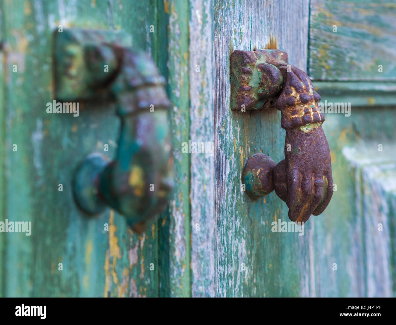 Hand door handles hi-res stock photography and images - Alamy