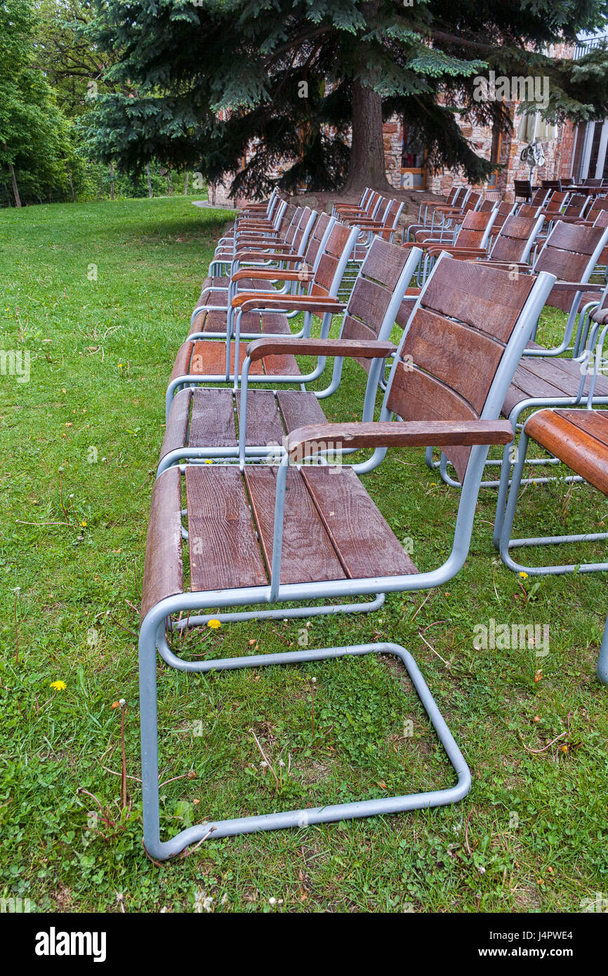Empty guest chairs hi-res stock photography and images - Alamy