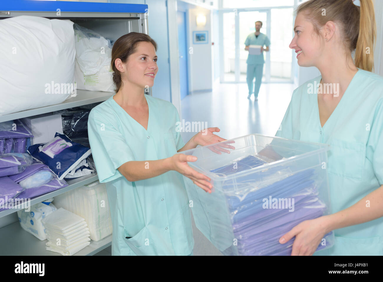 time to change the sheets Stock Photo - Alamy