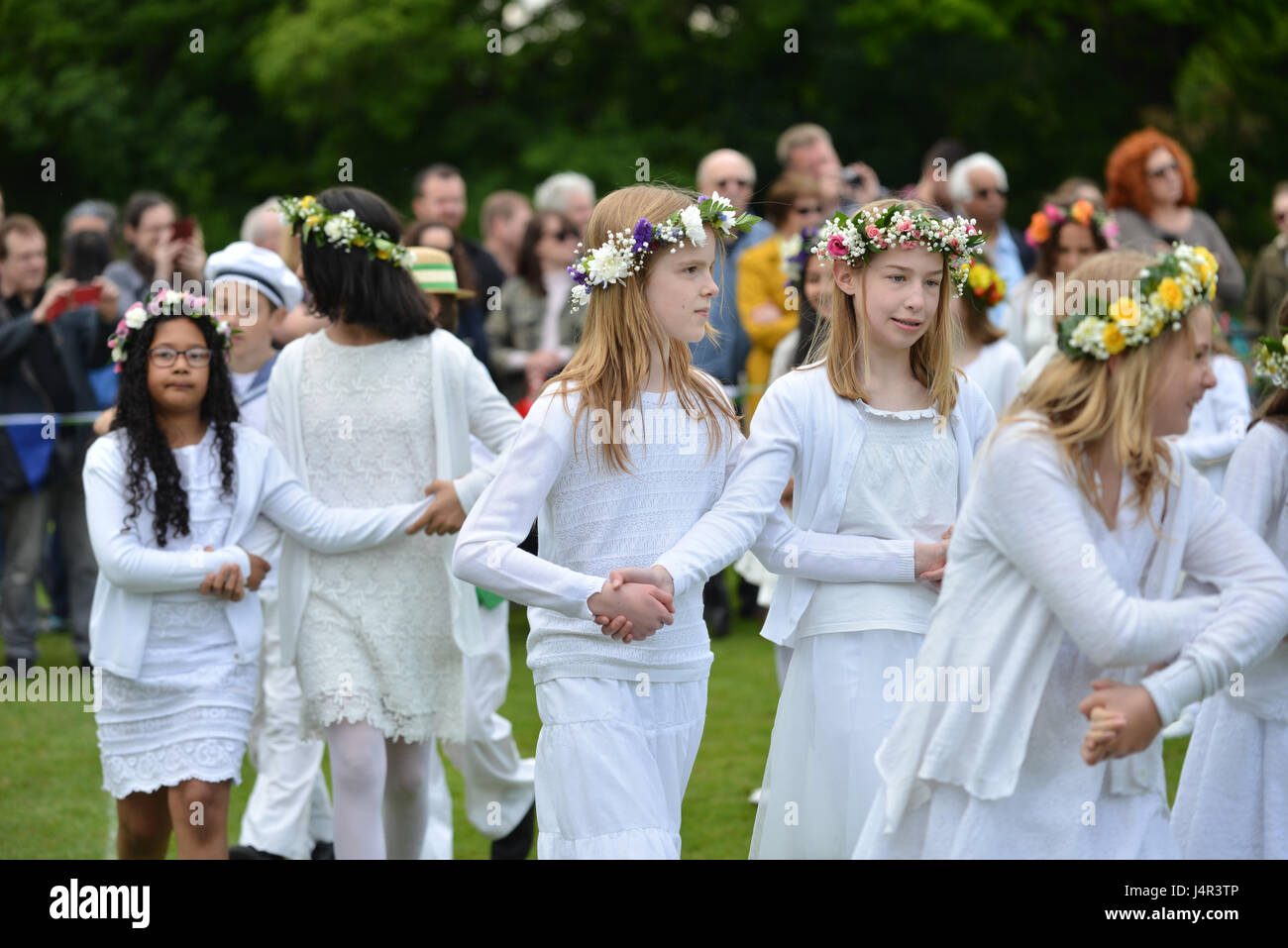 Brentham may queen hi-res stock photography and images - Alamy