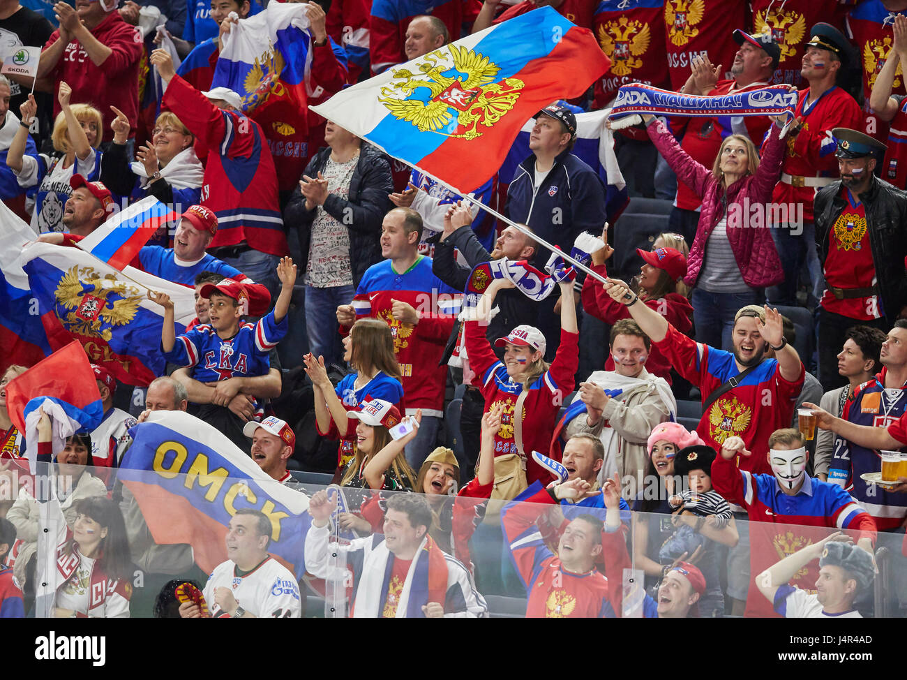 Fans russian ice hockey team hi-res stock photography and images - Alamy