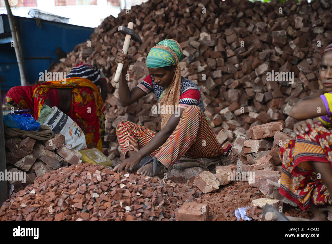 Woman breaking bricks hi-res stock photography and images - Alamy