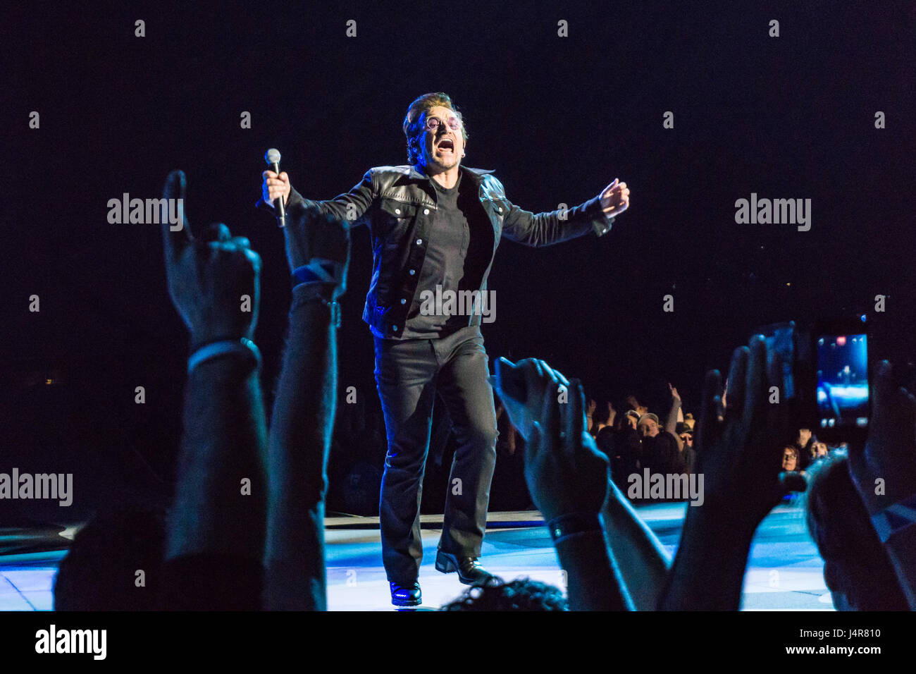 Bono hands hi-res stock photography and images - Alamy