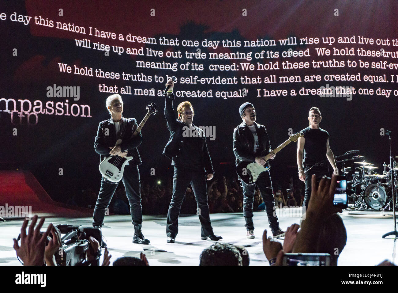The members of u2 hi-res stock photography and images - Alamy
