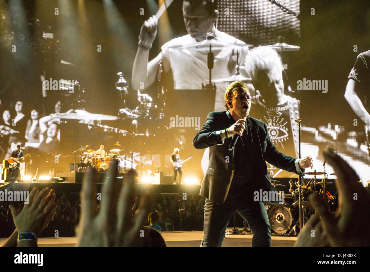 Vancouver Canada 12th May 2017 Bono Of U2 At Bc Place Stadium In