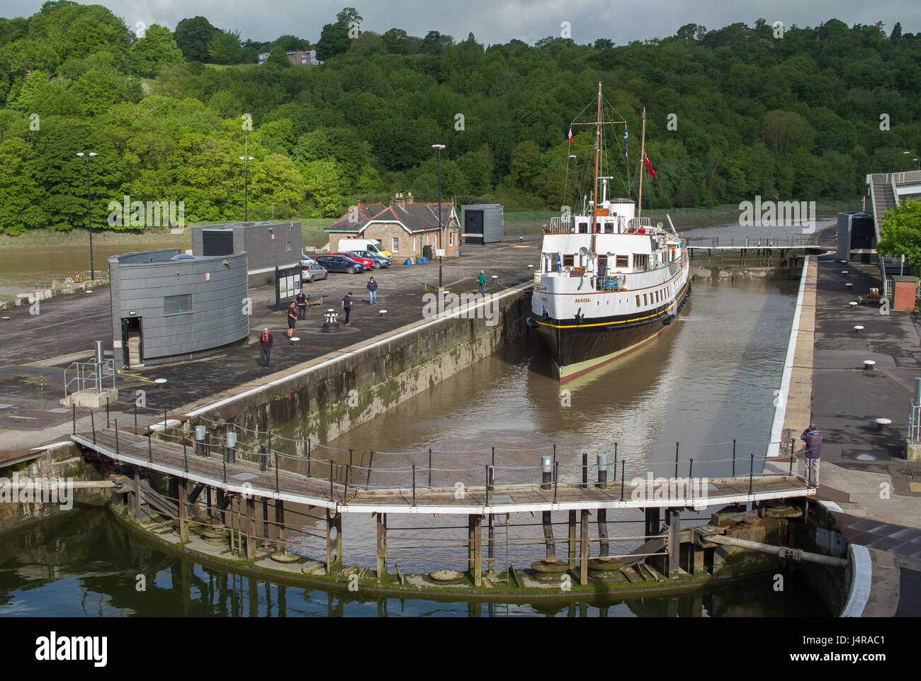 Bristol, UK. 14th May, 2017. Balmoral ship returns to Bristol harbour ...