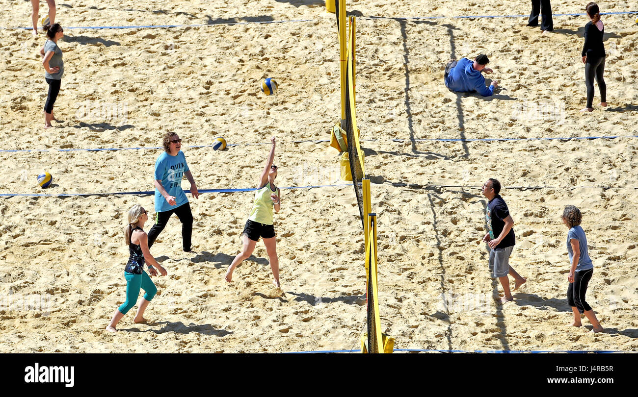Brighton, UK. 14th May, 2017. The Yellowave beach volleyball courts are ...