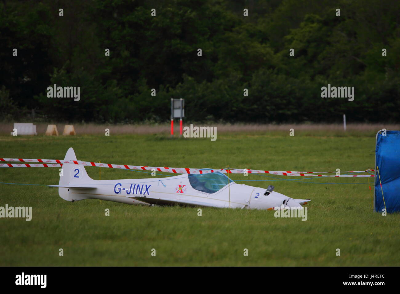 Abingdon, Oxfordshire, UK. 14th May, 2017. Chris Burkett crash landed ...
