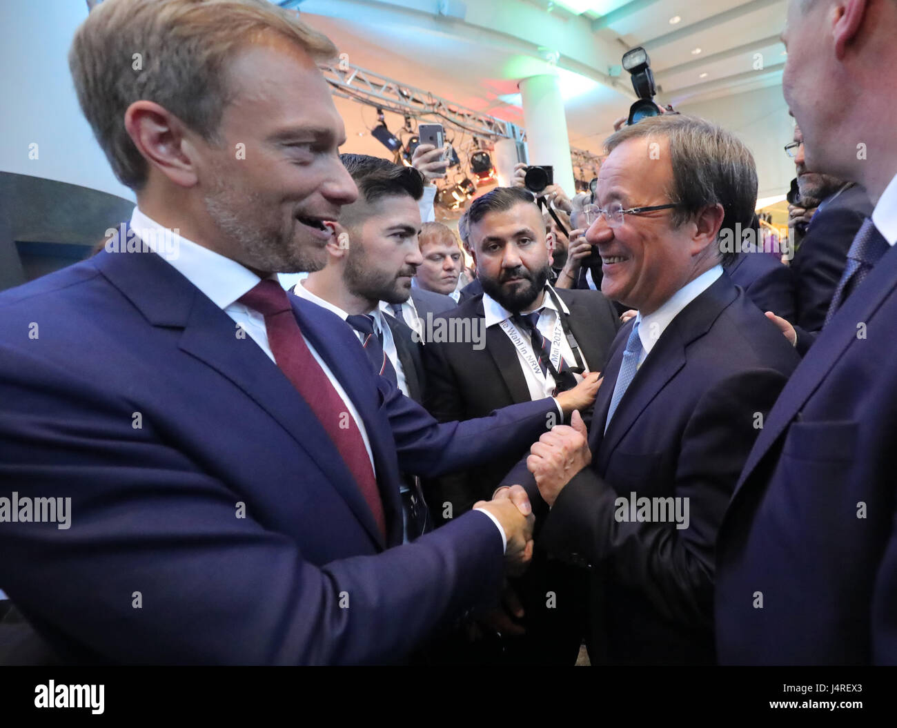 Christian Lindner (l, FDP) and Armin Laschet (CDU) shake hands in the ...