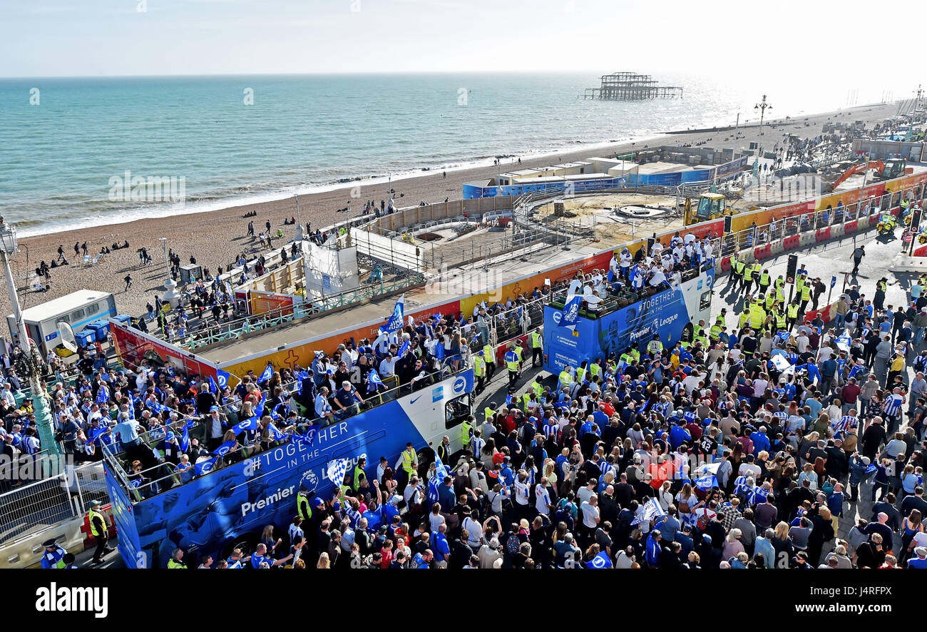 Brighton football team hi-res stock photography and images - Alamy