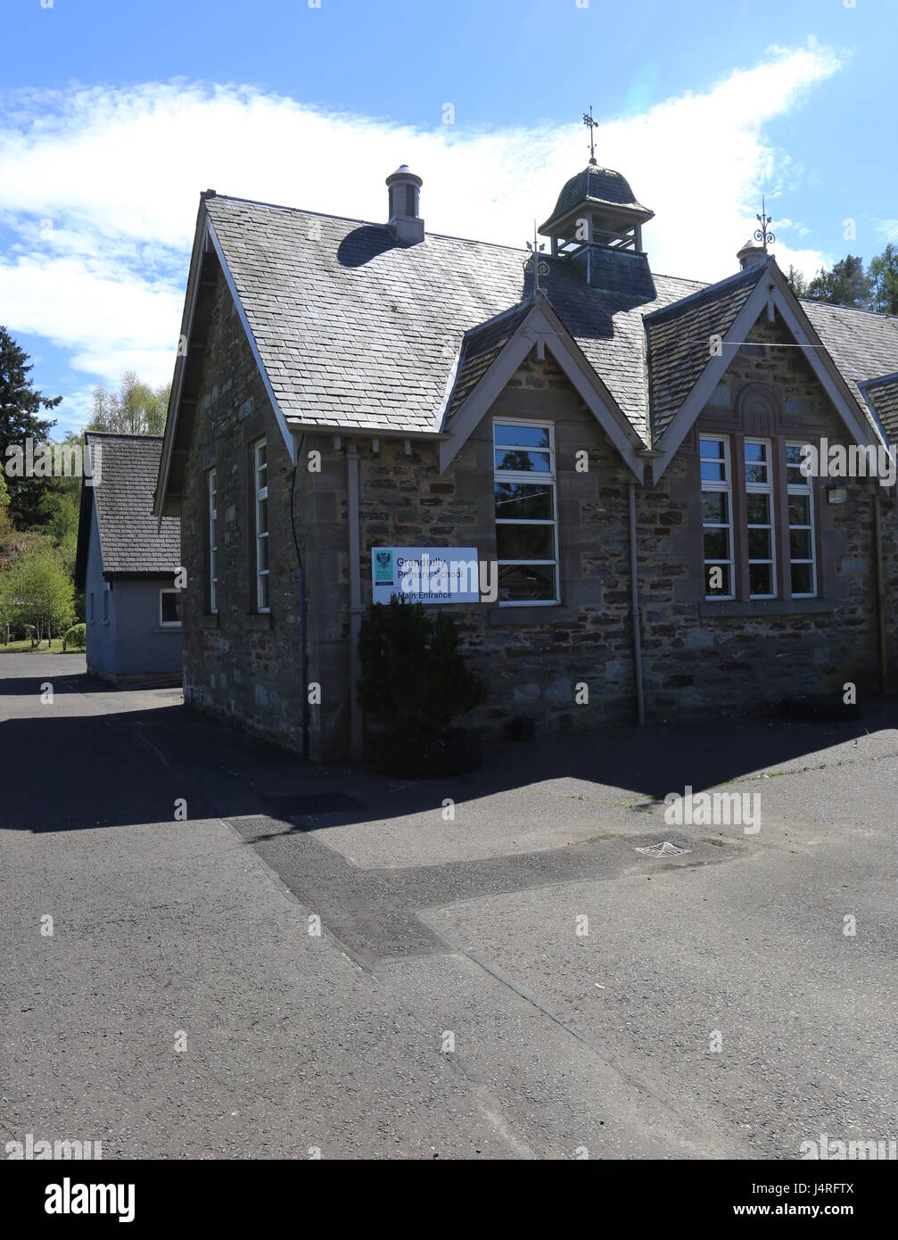 Exterior of Grandtully Primary School Scotland May 2017 Stock Photo - Alamy