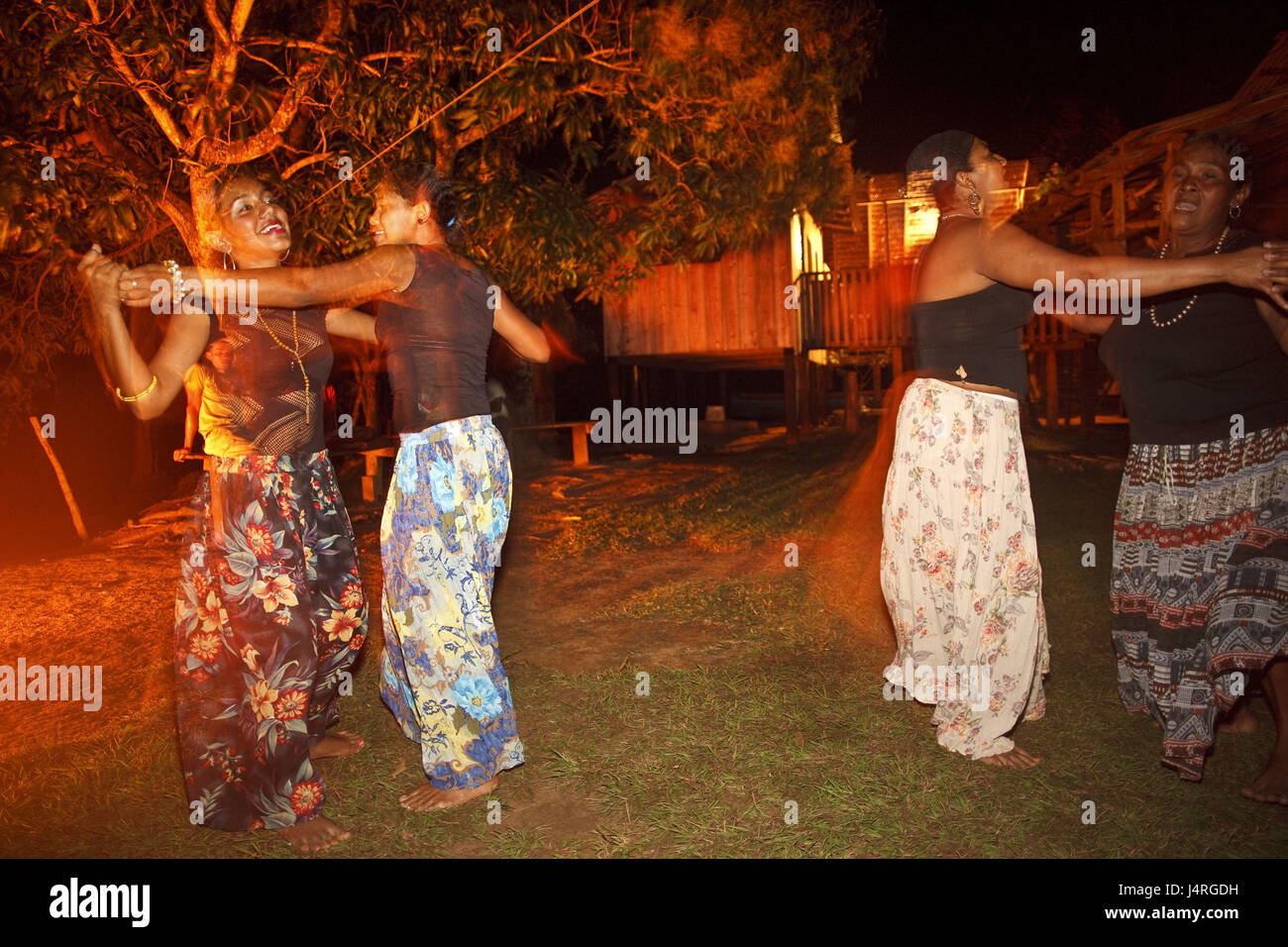 Honduras dance hi-res stock photography and images - Alamy