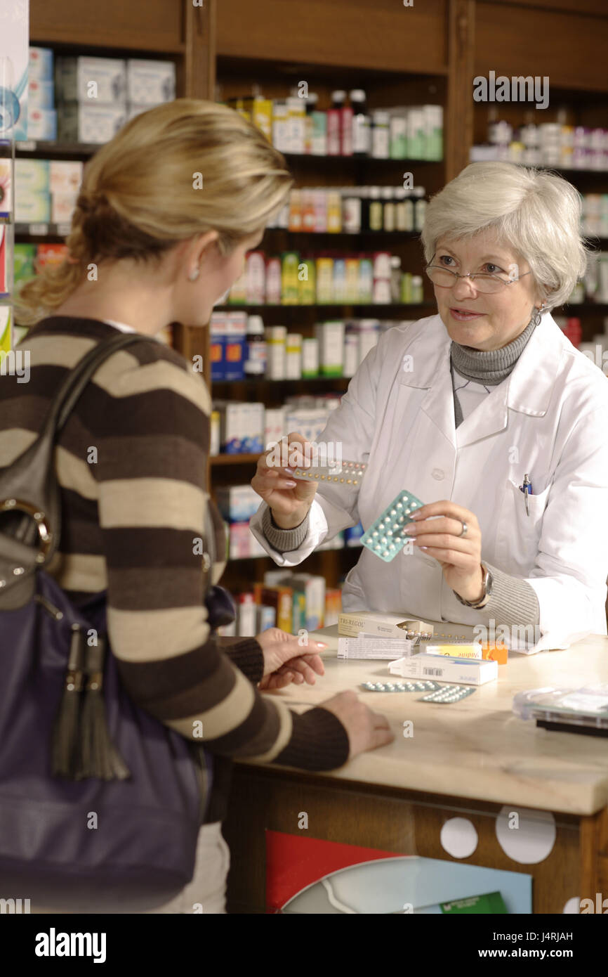 Chemist´s shop hi-res stock photography and images - Alamy