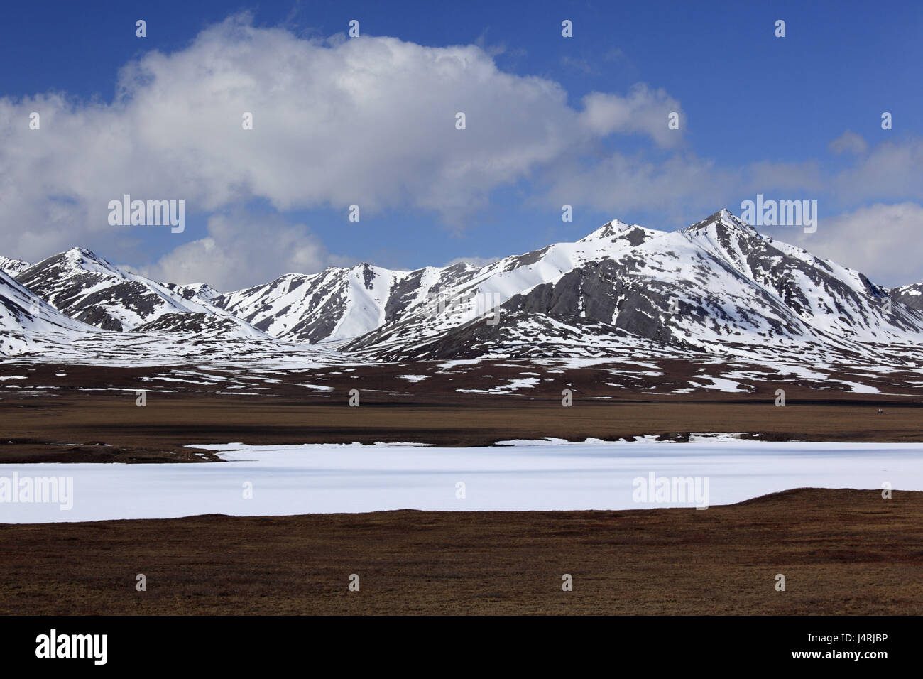 Brooks range mountains hi-res stock photography and images - Alamy