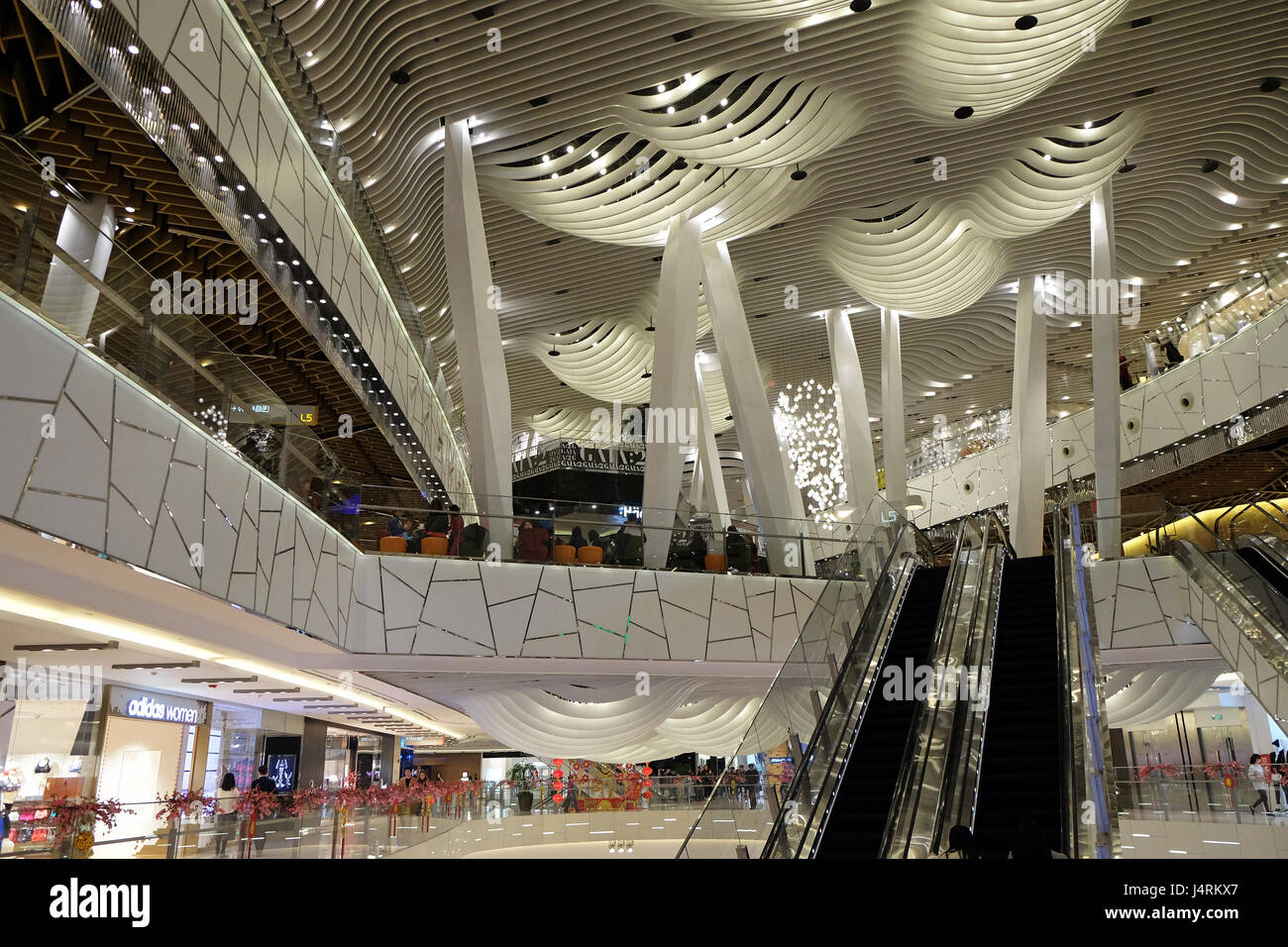 Luxury shopping mall hi-res stock photography and images - Alamy