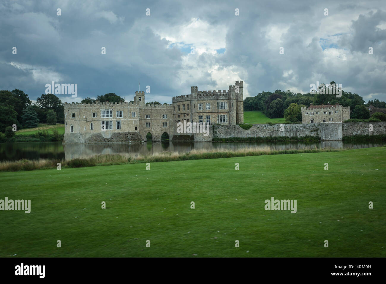 Leeds castle, situated in Kent, England Stock Photo - Alamy