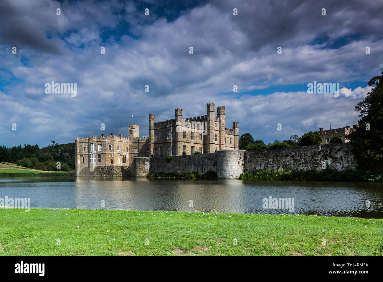 Leeds castle, situated in Kent, England Stock Photo - Alamy