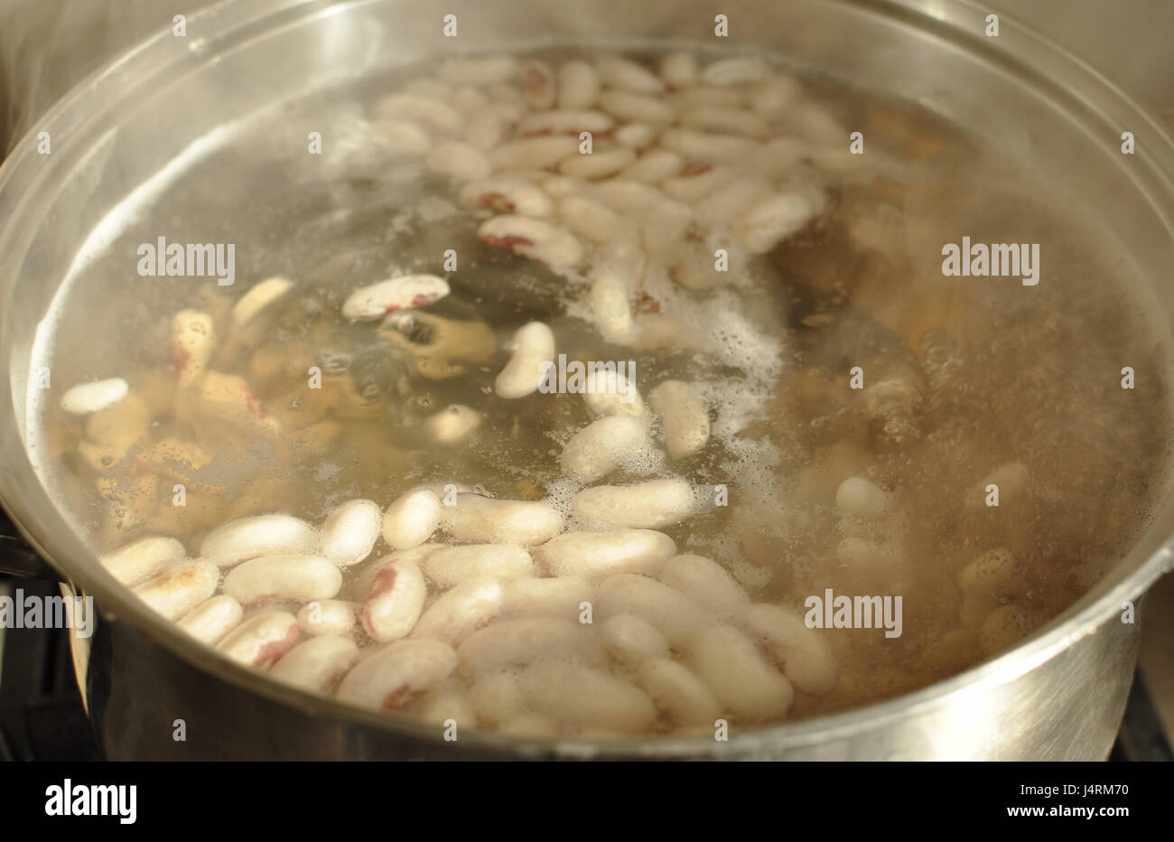 Steam over pot hi-res stock photography and images - Alamy