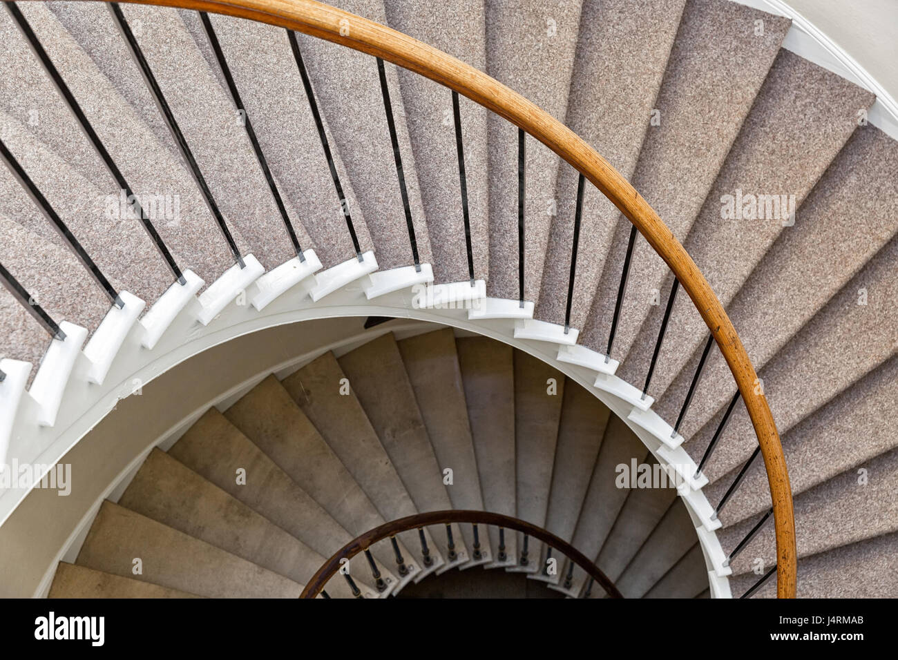 Circle staircase hi-res stock photography and images - Alamy