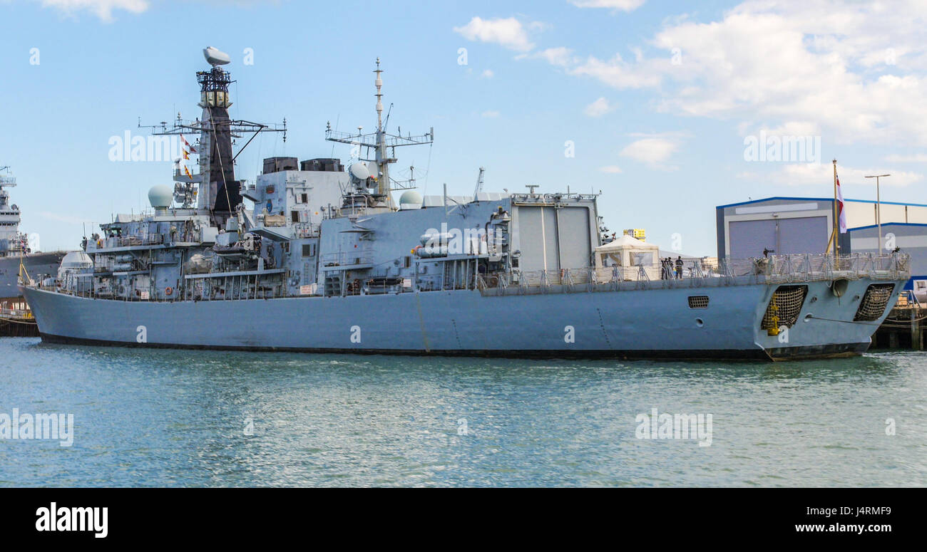 Modern warship hi-res stock photography and images - Alamy