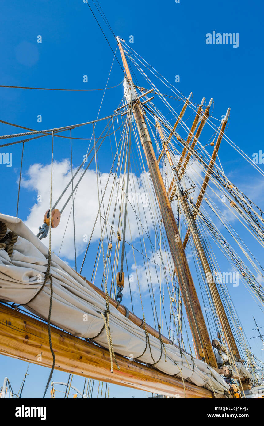 Folded sail hi-res stock photography and images - Alamy